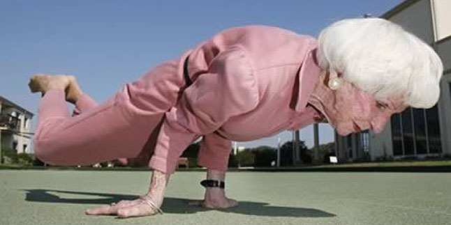 Hebat, Ini 10 Nenek-Nenek Perkasa di Dunia! | Fadly Bachtiar