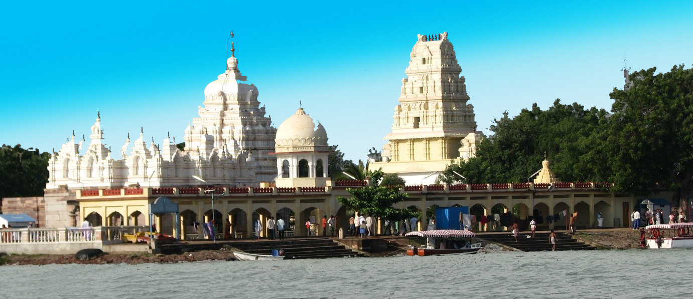 A great pilgrimage center of Hindus, Koodalsangama is worth a visit for ...