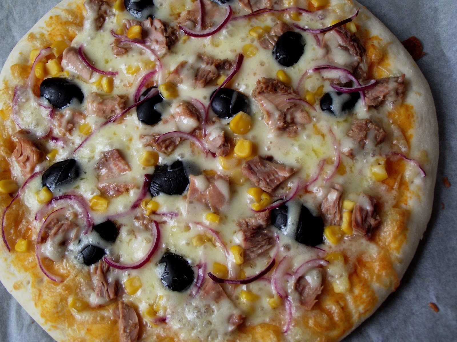 Pizza cu ton - CAIETUL CU RETETE