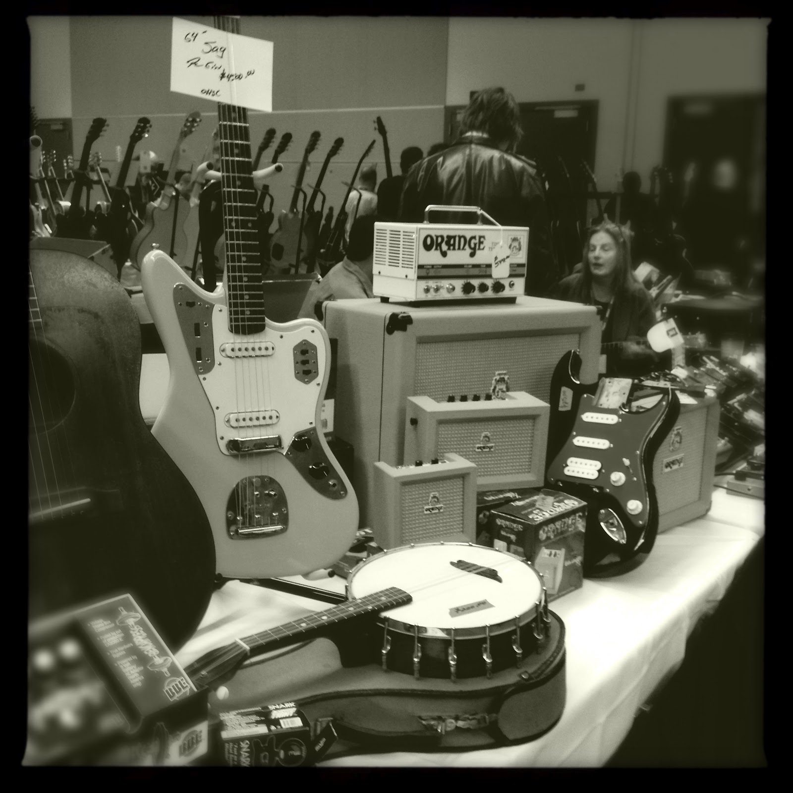 IPHONE PHOTO ROUNDUP: SEATTLE/TACOMA SPRING GUITAR SHOW, BELLEVUE WA, 5 ...