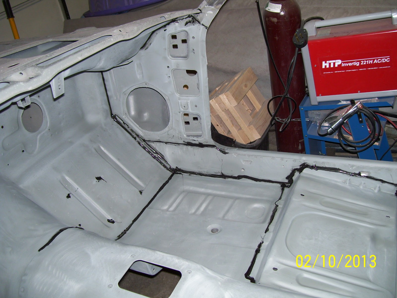 Night Mission Boss 302 Blog: Fitting a Stainless Fuel Tank & Interior ...