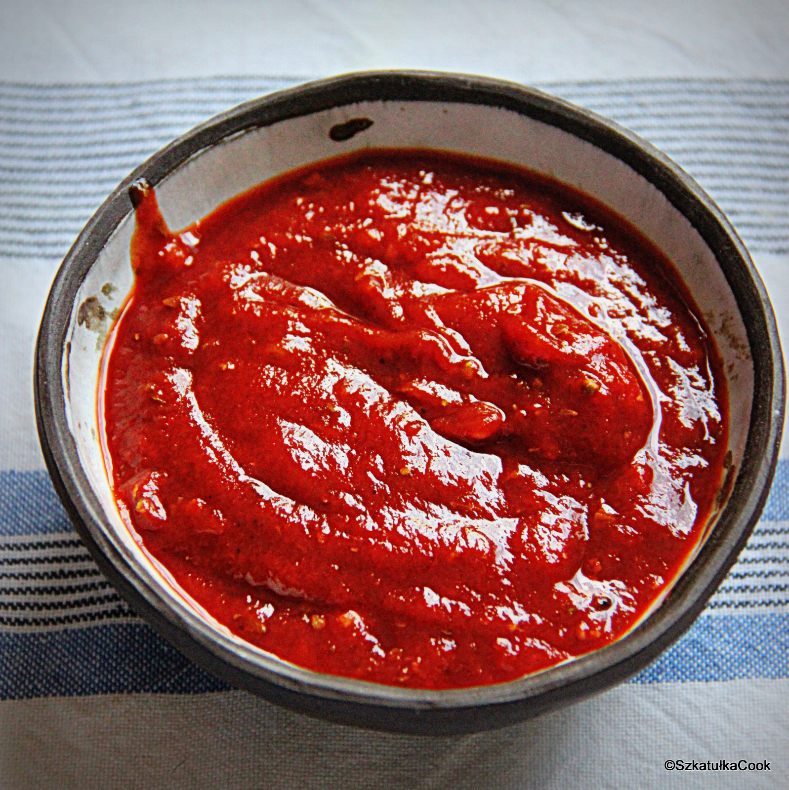 Sos do pizzy - super prosty, szybki i smaczny.