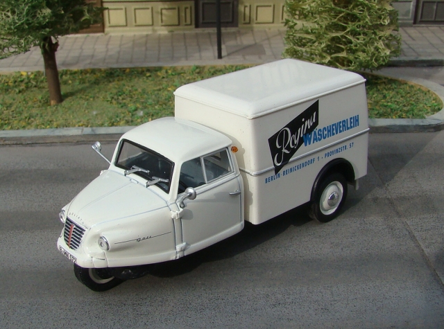 CRUISER - Clásicos en escala 1/43 (1:43 Classics): GOLIATH GOLI (1955)