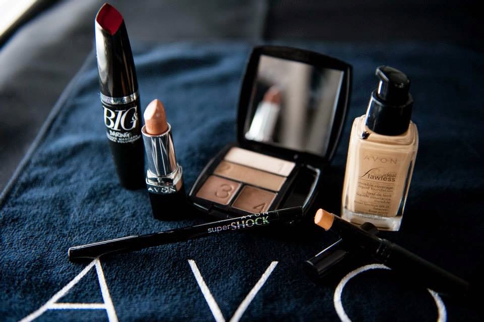 Erica's Fashion & Beauty: Avon Makeup @ NYFW S/S 2015 Dennis Basso Show