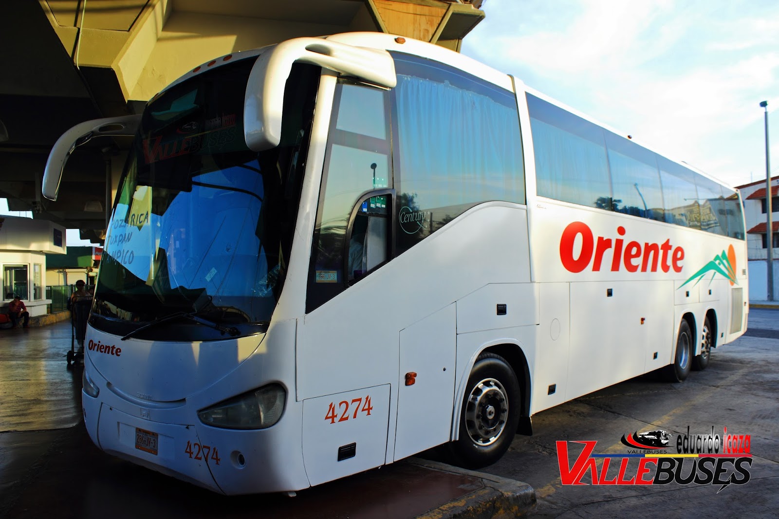 Vallebuses: 02241 - Ómnibus de Oriente