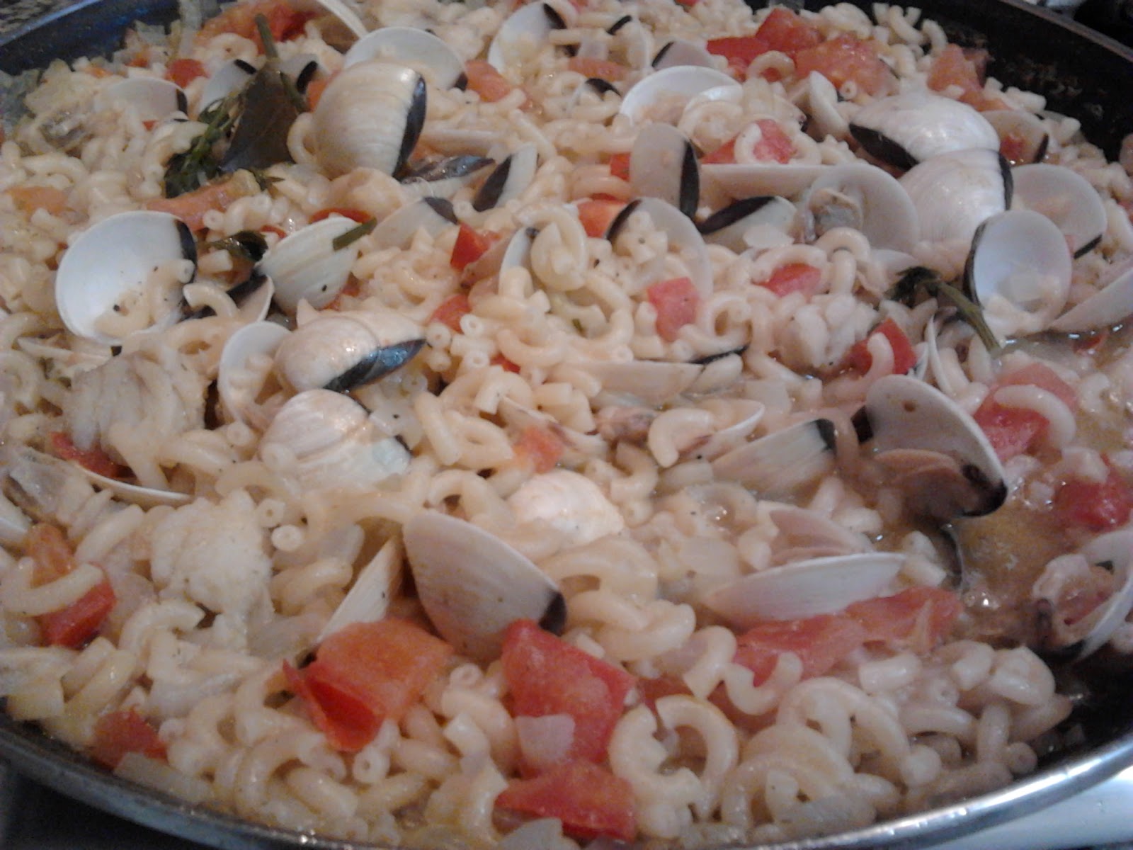 Mayvicook: Masa de peixe (pasta con pescado)