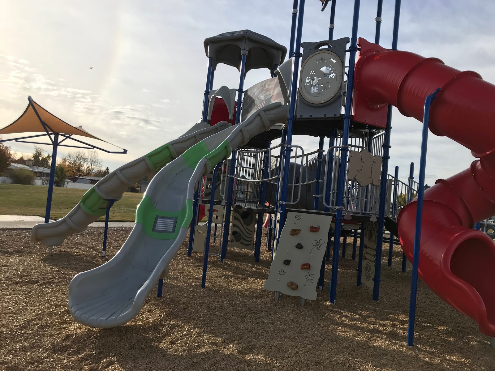 REVIEW OF GEORGE WAHLEN NORTH PARK, ROY, UT - Weber County Playgrounds