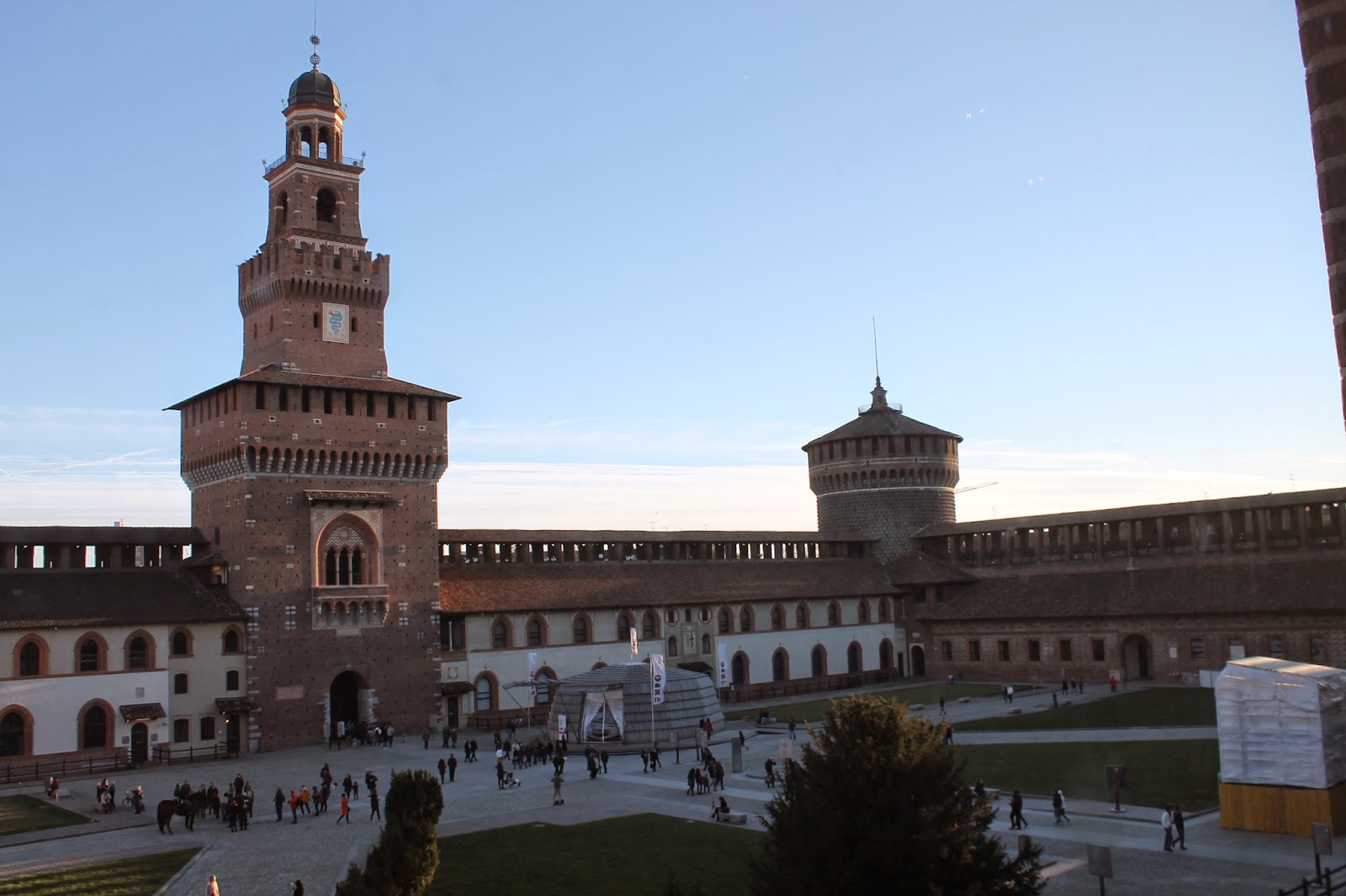 Milanocuriosa: CASTELLO SFORZESCO. LA STORIA