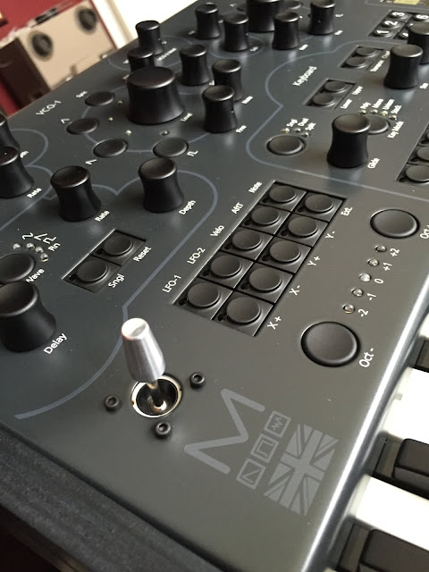 MATRIXSYNTH: Modal 008 8-voice Analog Synthesizer