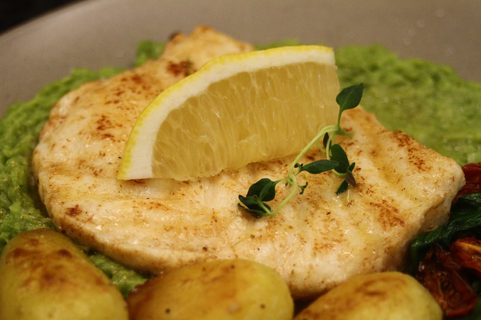 epätrendikäs ruokablogi: Ruijanpallas on "vähän komeampi kampela"