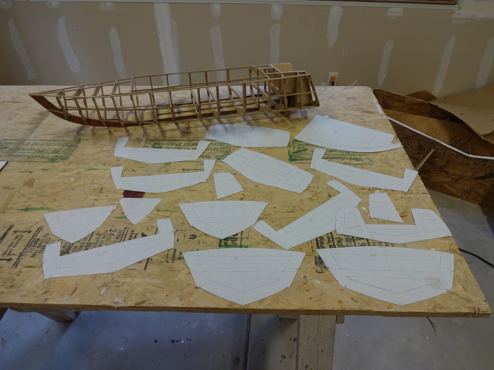 Developable Surface Boat Designs April 2015