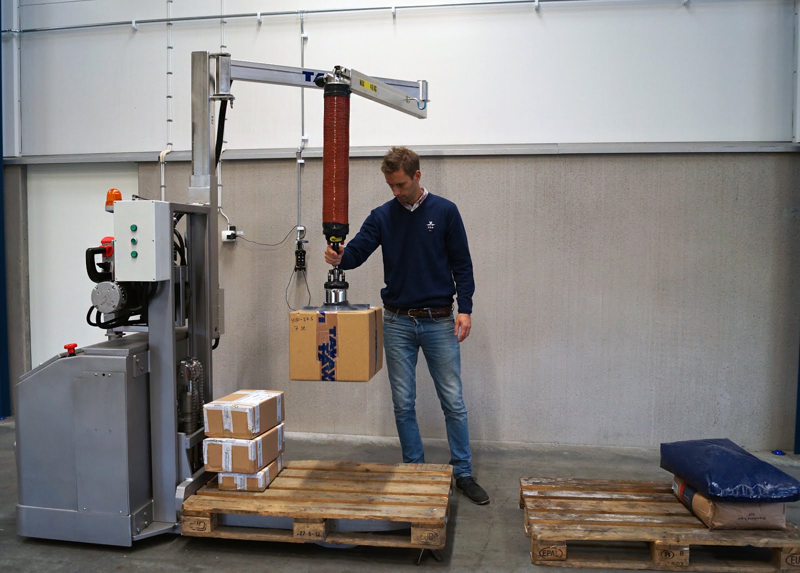 TAWIInternational: Customised ergonomic and mobile lifting solution ...