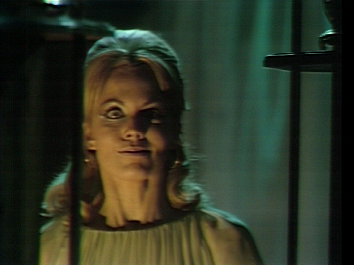 Shadows on the Wall: An Online Dark Shadows Fanzine: Angelique the Vampire