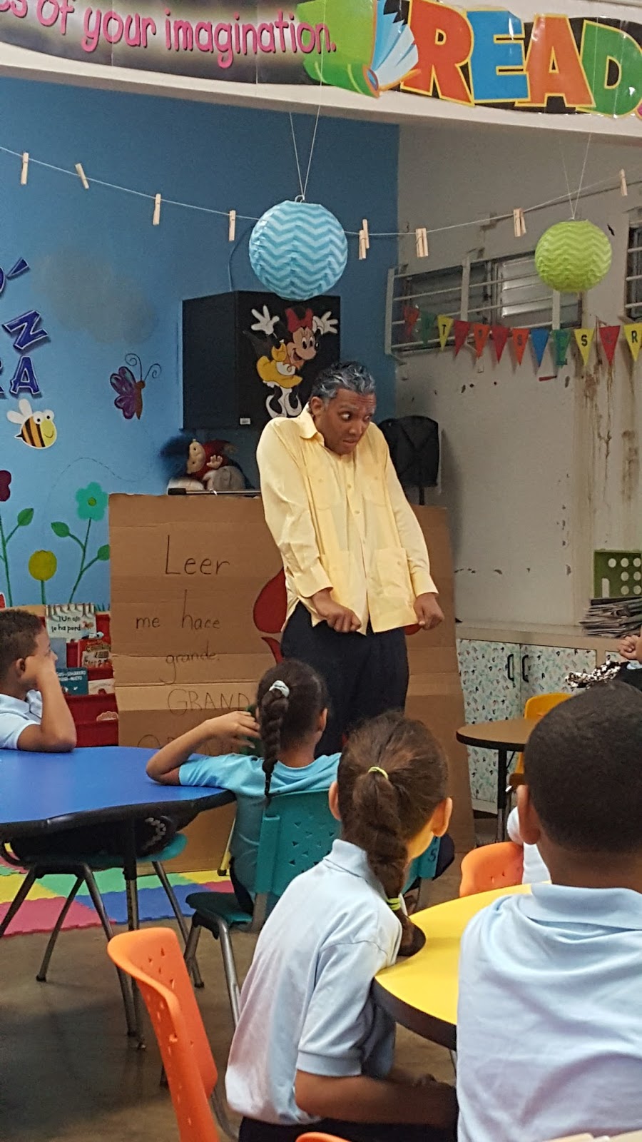 Biblioteca Ana Vizcarrondo de Túa: Felipe Birriel en la JAM