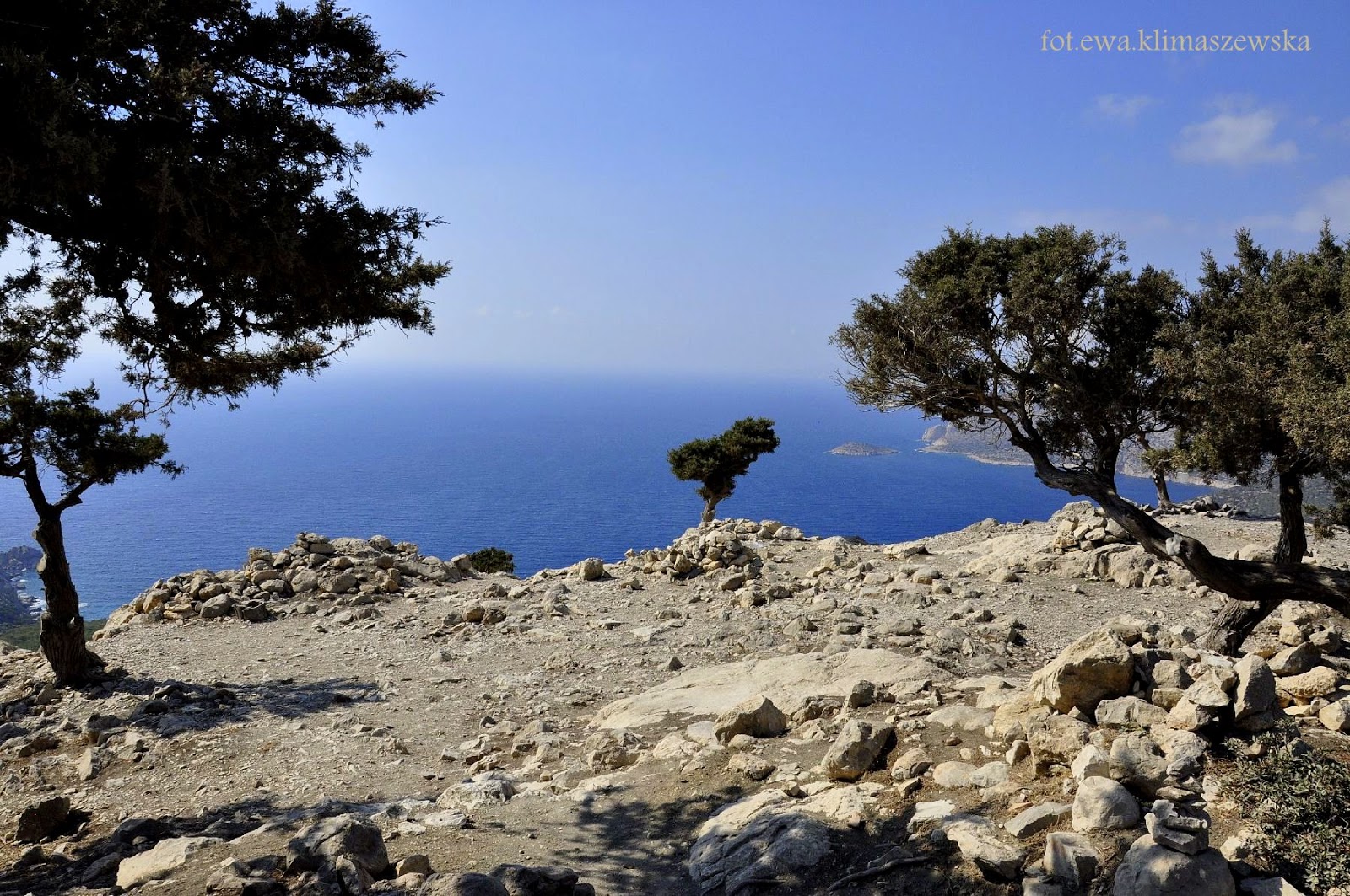 Naprzeciw SZCZĘŚCIU: Rodos - ruiny zamku Monolithos