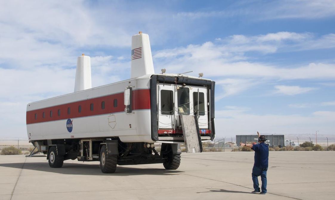 Just A Car Guy: Workers drive the space shuttle Crew Transport Vehicle ...