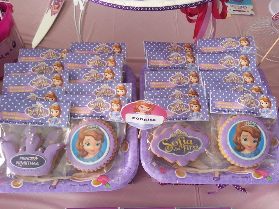 L'mis Cakes & Cupcakes Ipoh Contact : 012-5991233 : Sofia The First Candy Buffet