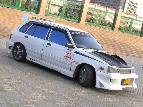 Riders Meeting: Suzuki Khyber 1997 White Awesome Modification