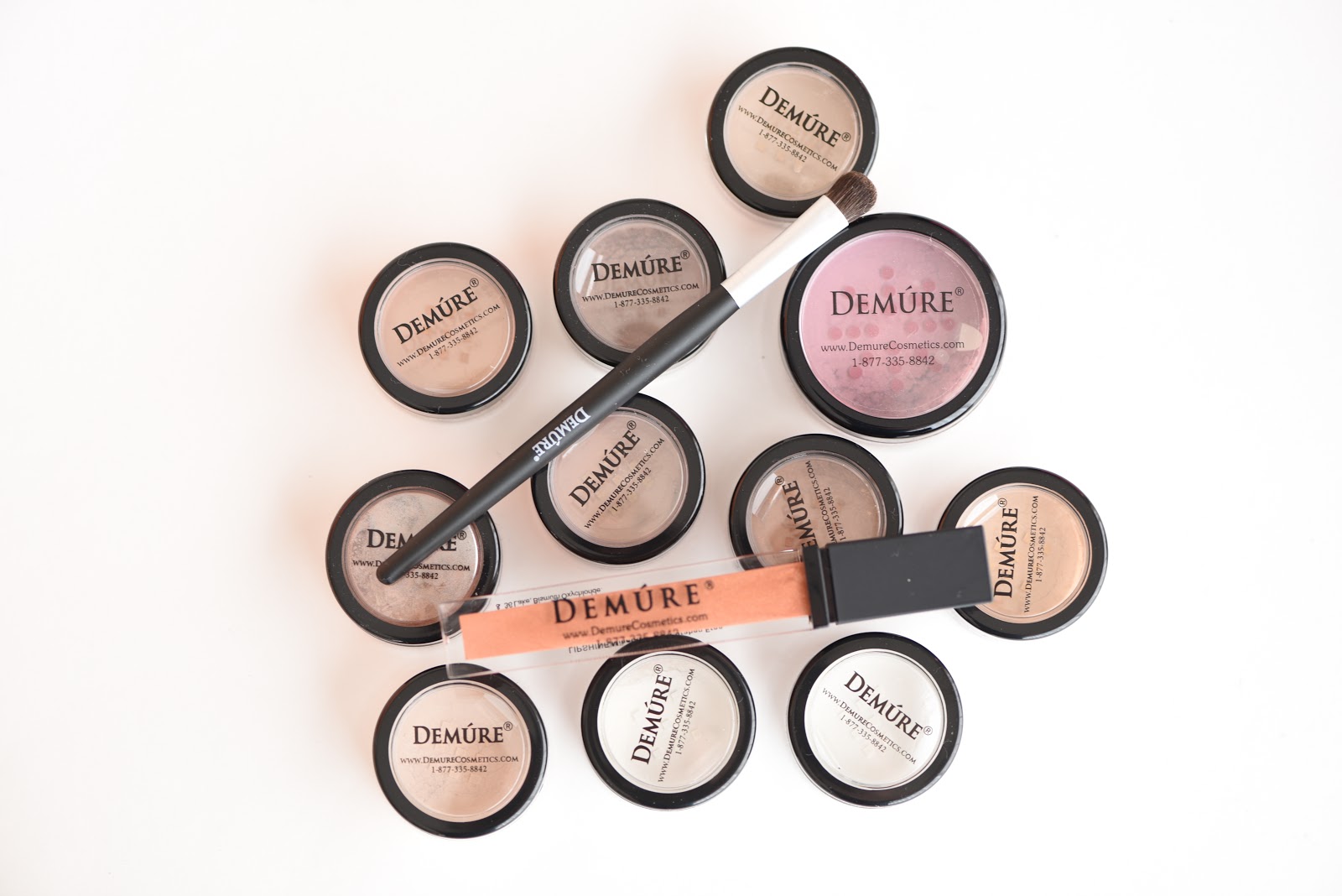 @onenac: Demure Mineral Cosmetics