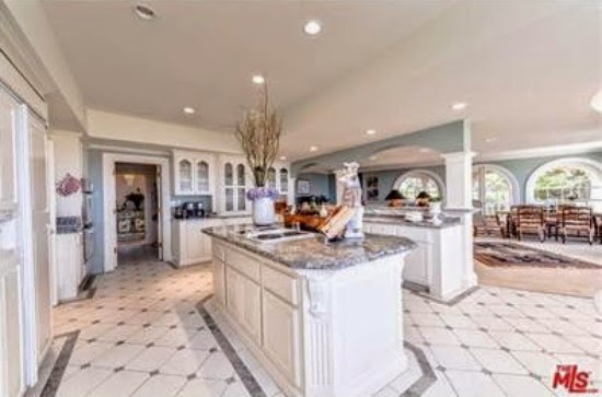 Eileen's Home Design: Mediterranean Mansion For Sale in La Selva Beach ...