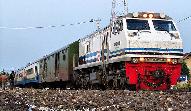 Kereta Api Gumarang - Kereta Api Online