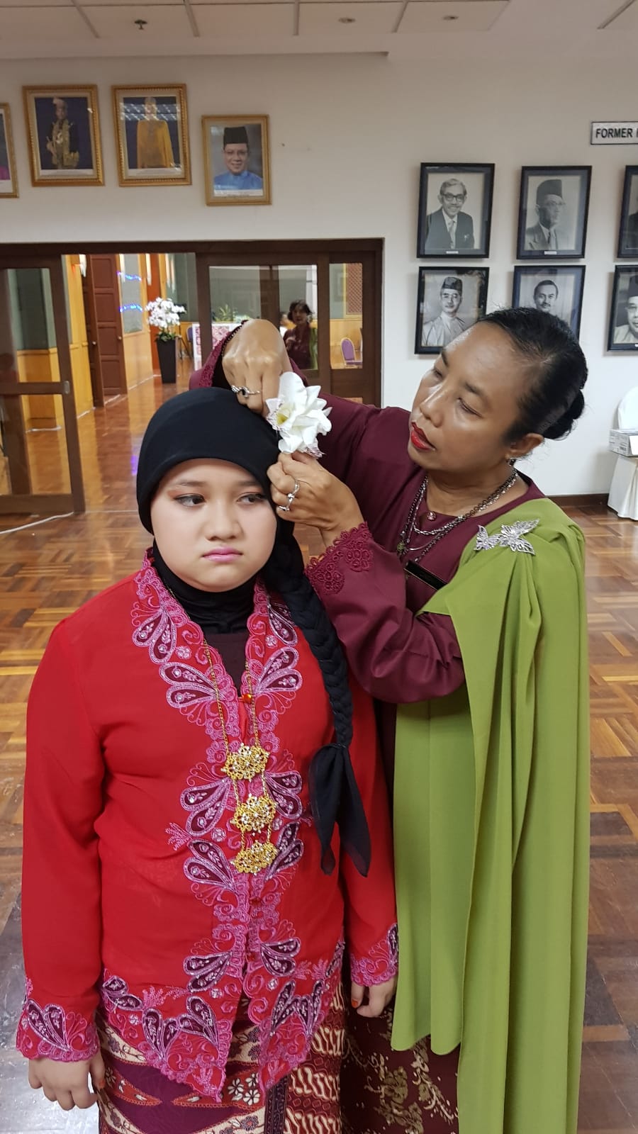 Amboi 3x.... | Life Is Beautiful