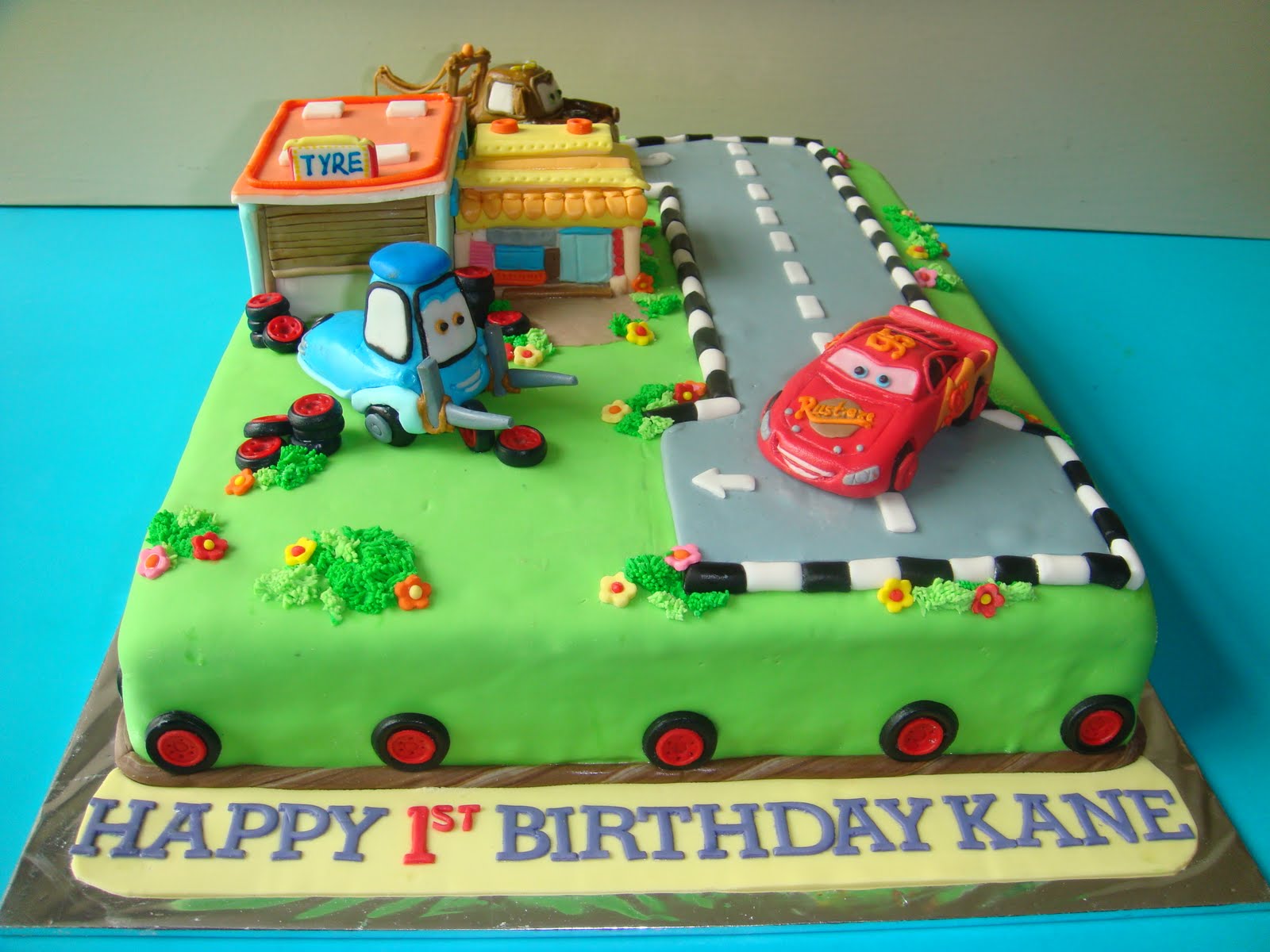 Yummy Baking: Disney Cars Fondant Cake