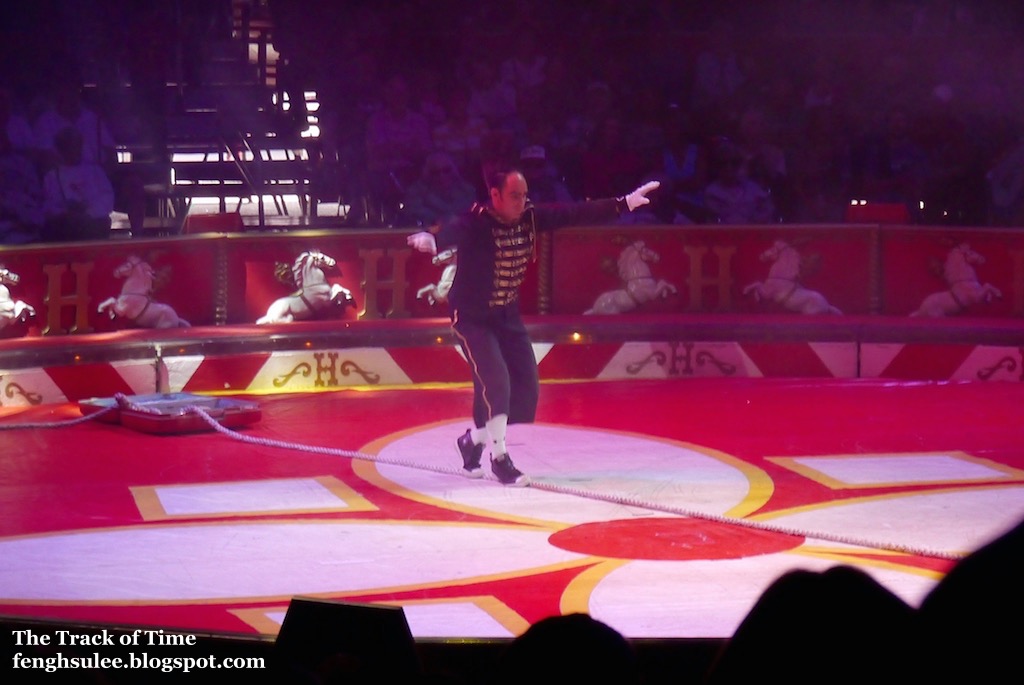 Big E 2016 - Circus Spectacular | The Track of Time