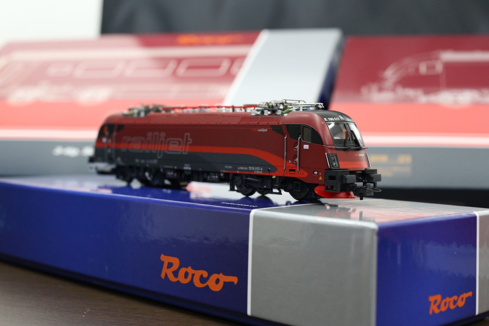 Vectronと違い金属パーツなどが前のように取り付け済み。細かいパーツは後で付ける。