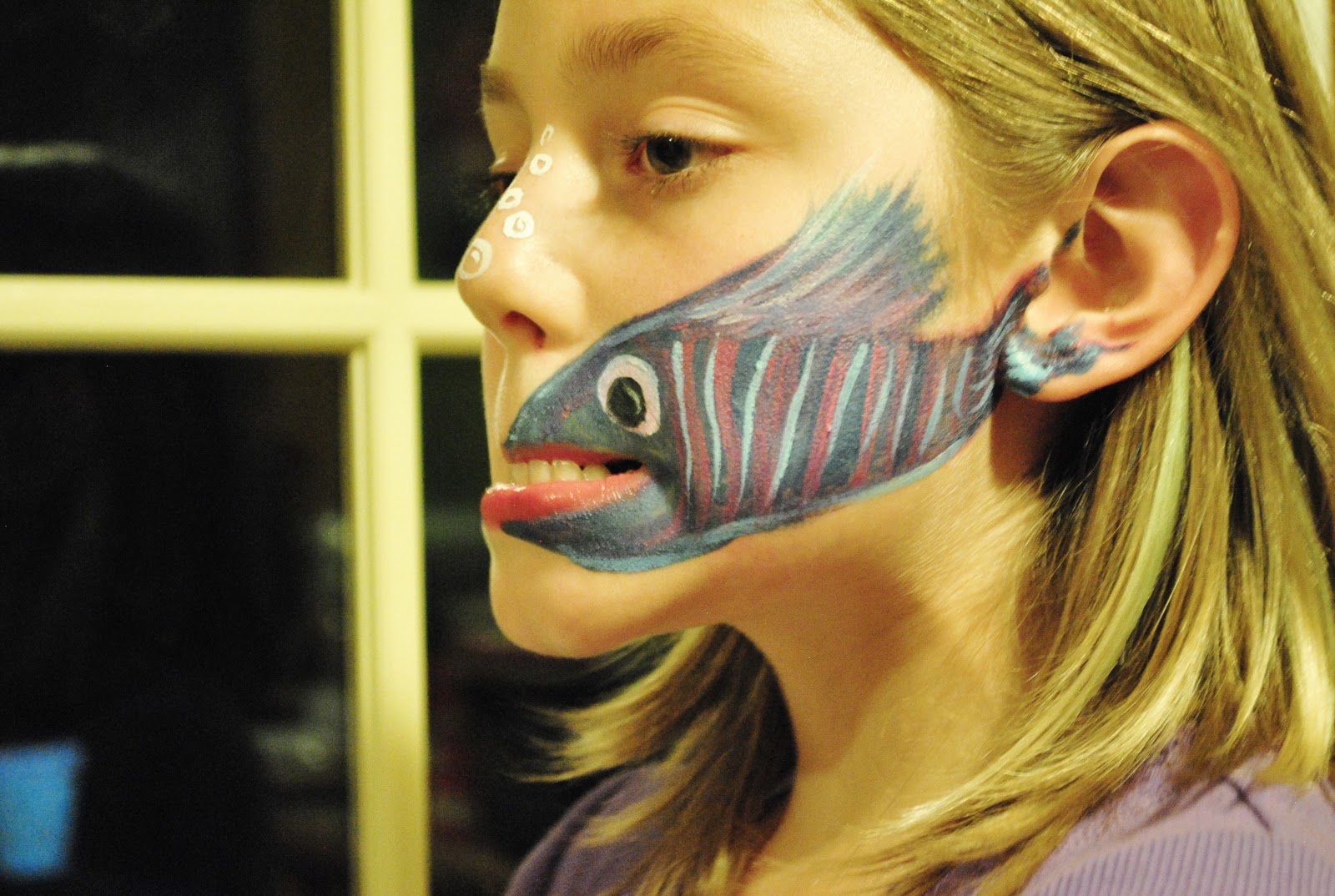 Holey Knees and Dragonflies: have you seen fish face?