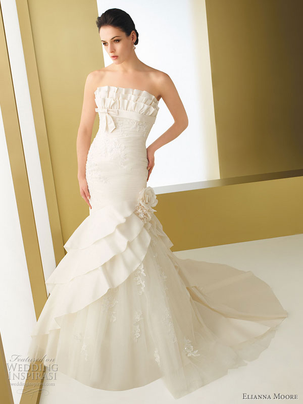 Wedding Clothes Collection: Wedding Dresses Gowns