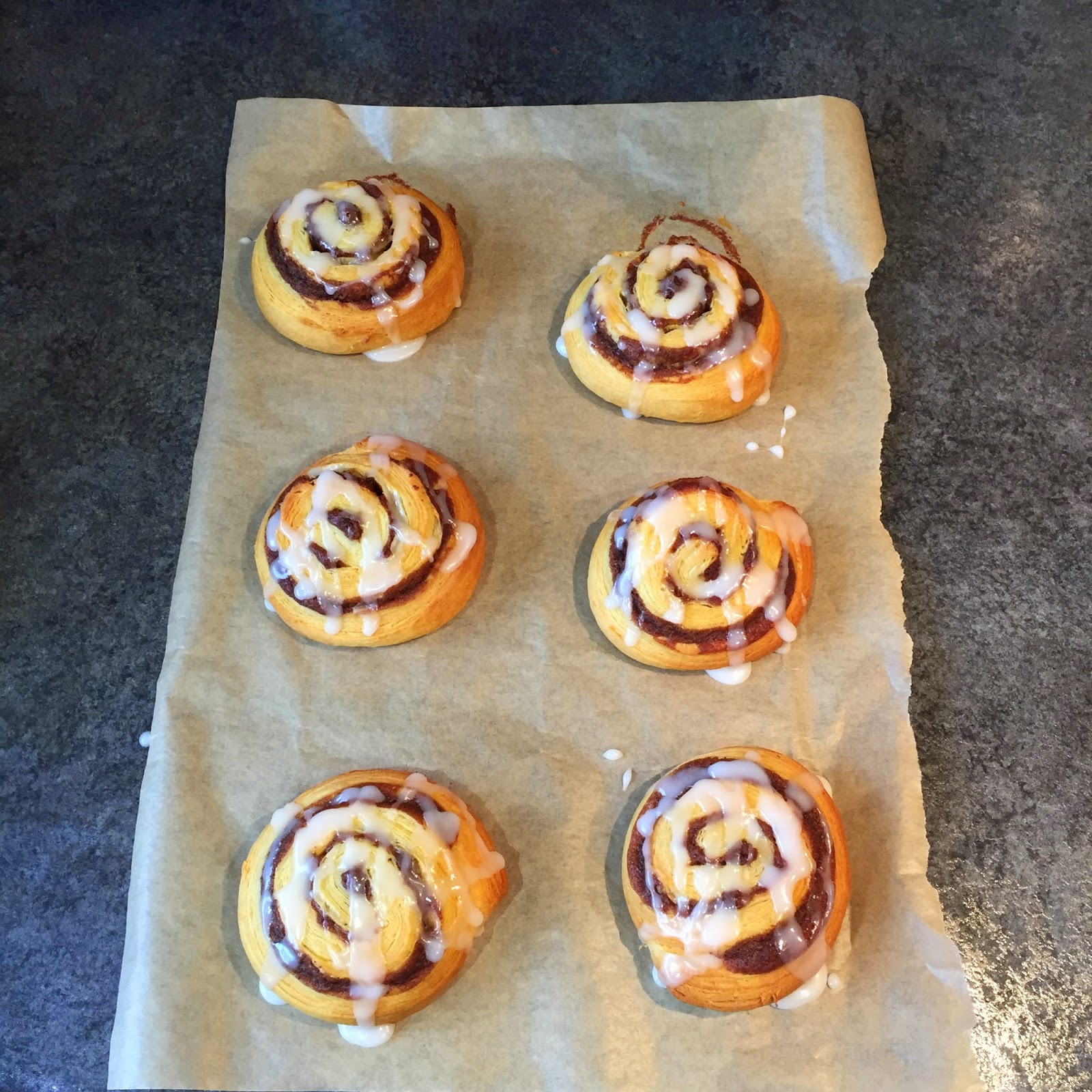 The Unseasoned Bakers: Jus-Rol Cinnamon Swirls