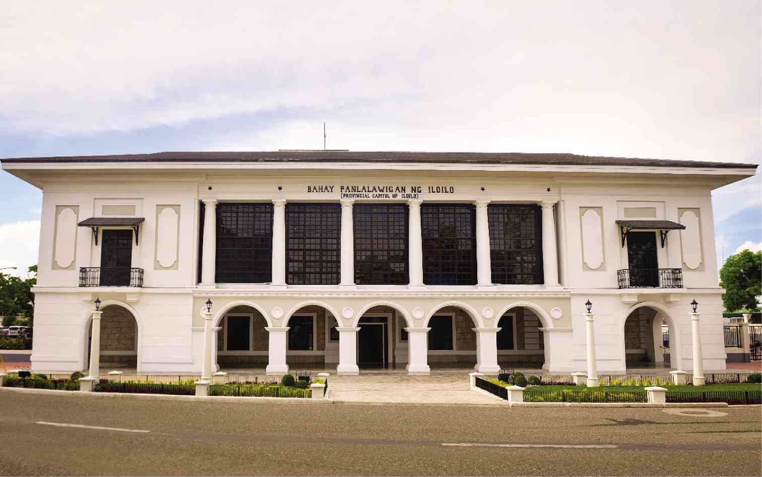 Iloilo City's century-old Elizalde building to become Museum of ...