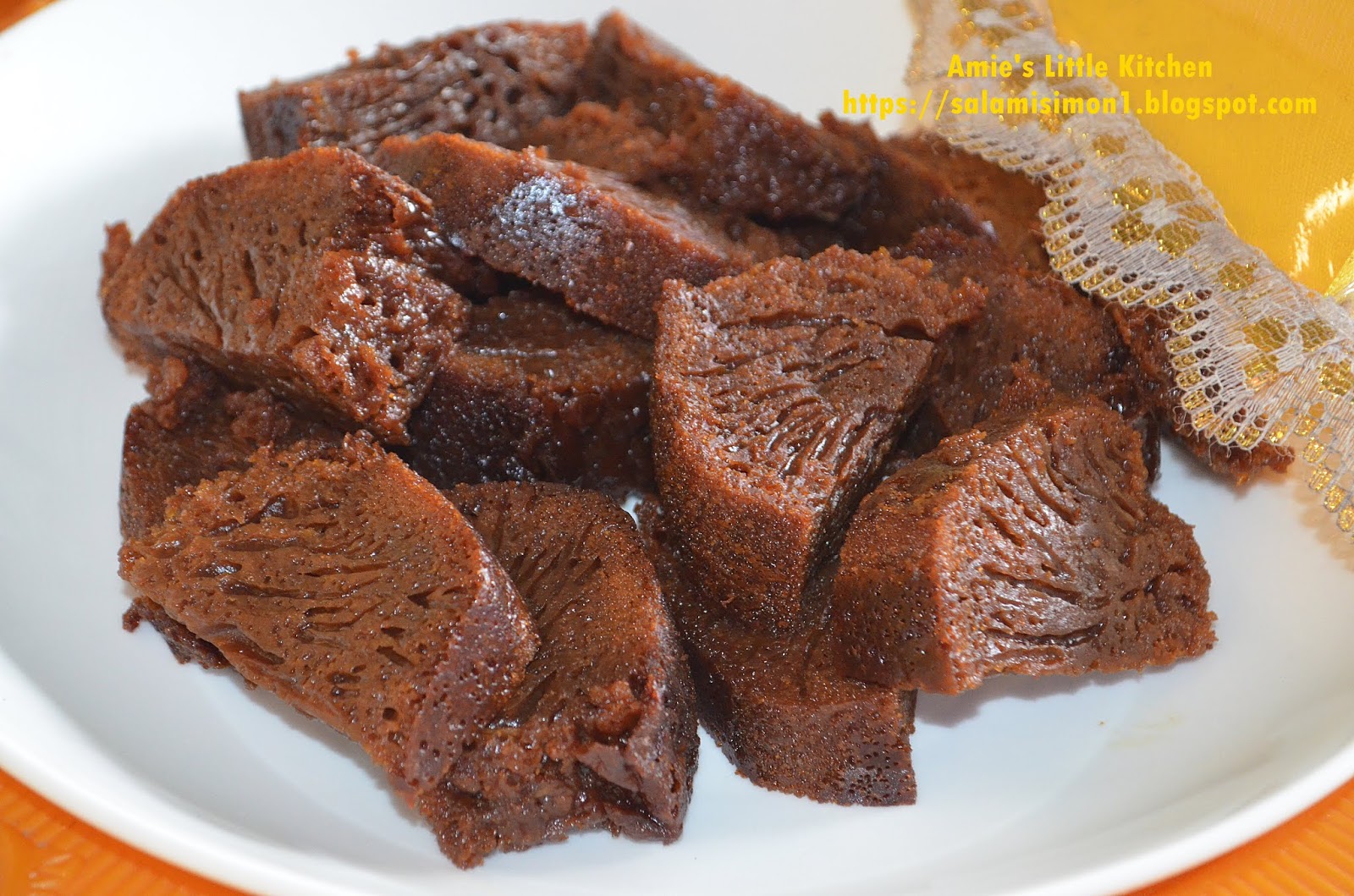 Masakan Tradisional Bugis : Kuih, Manisan & Lauk-Pauk - Amie's Little ...
