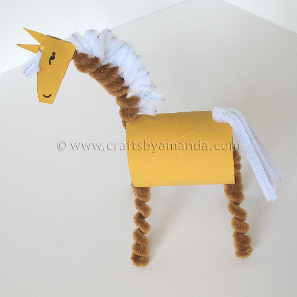 Cardboard Tube Horse: The Farm Series - Crafts by Amanda