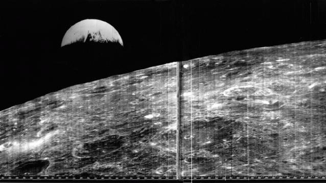 Nasa photographed the Earth from the Moon for the first time fifty ...