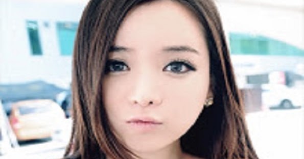 Foto Model Pamer Payudara ~ Foto Seksi Panas Telanjang Bokep Online