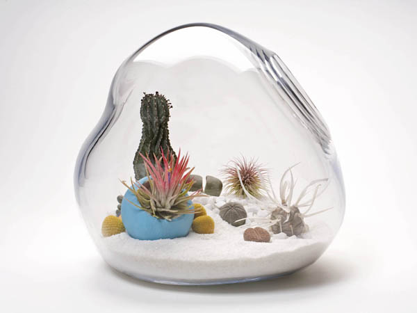 Homebuildlife: The art of display: object terrariums by Litill