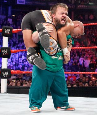 WWE Hornswoggle Profile And Pictures 2011 | Wrestling Stars