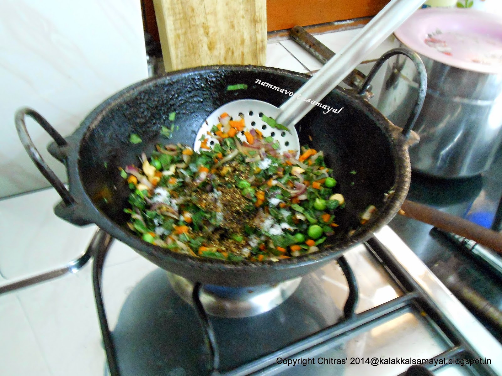 kalakkalsamayal: Tulsi Rice