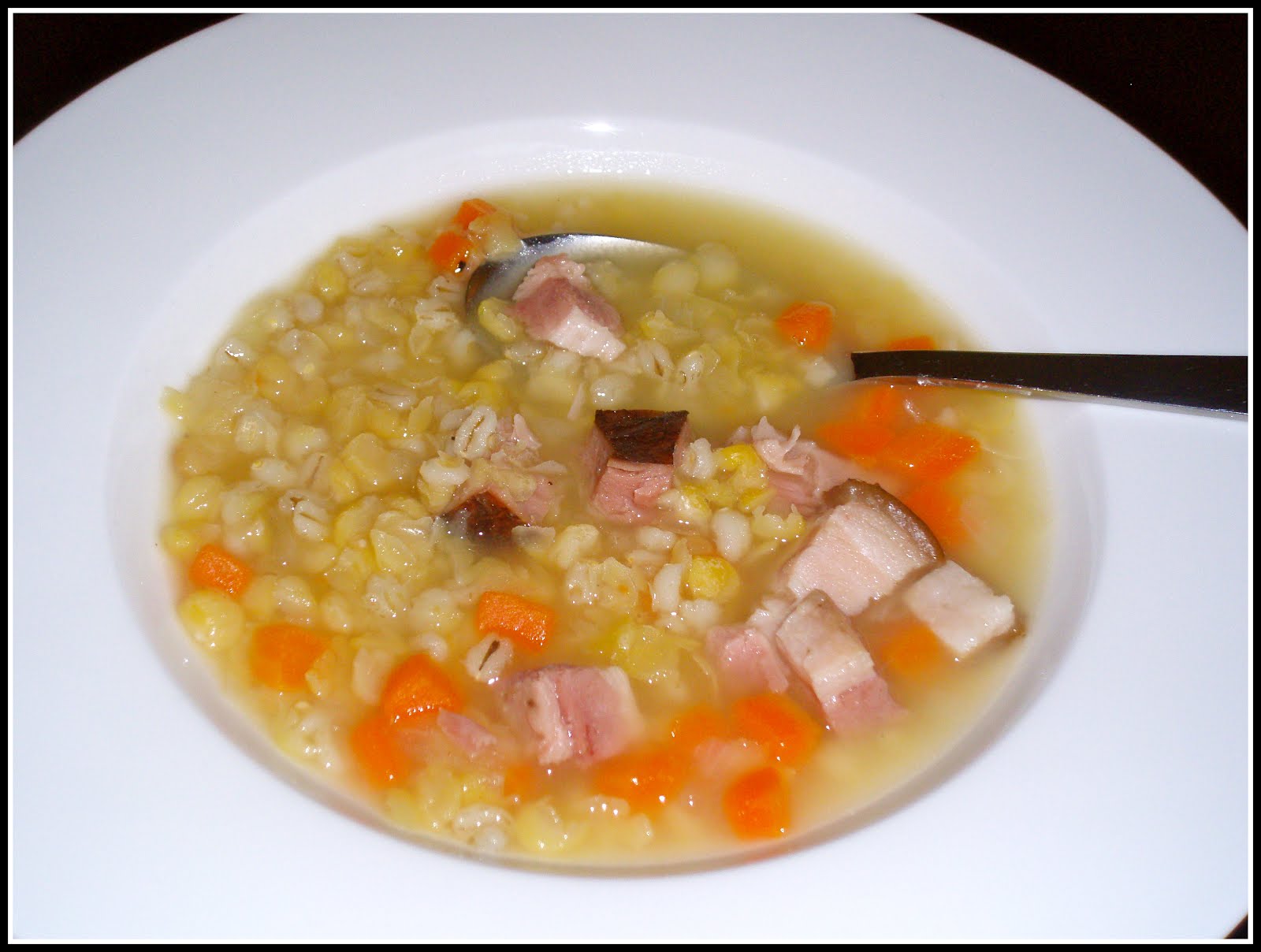 Kulinaarsed eksitused: Hernesupp suitsulihaga