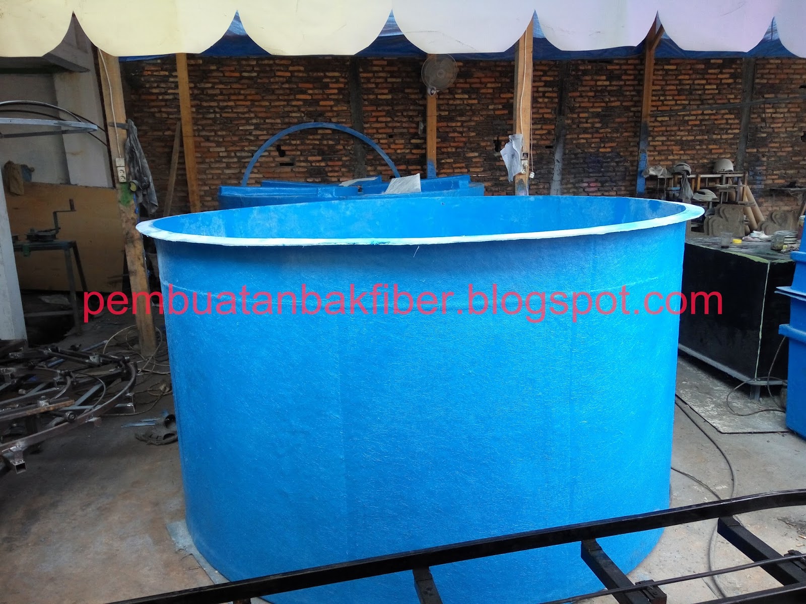 Bak Fiber Kolam Ikan: Bak Fiber Kolam Ikan