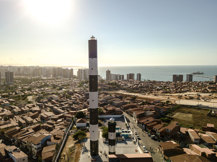 Farol 1: Farol do Mucuripe, 6º maior do mundo, é inaugurado no Ceará