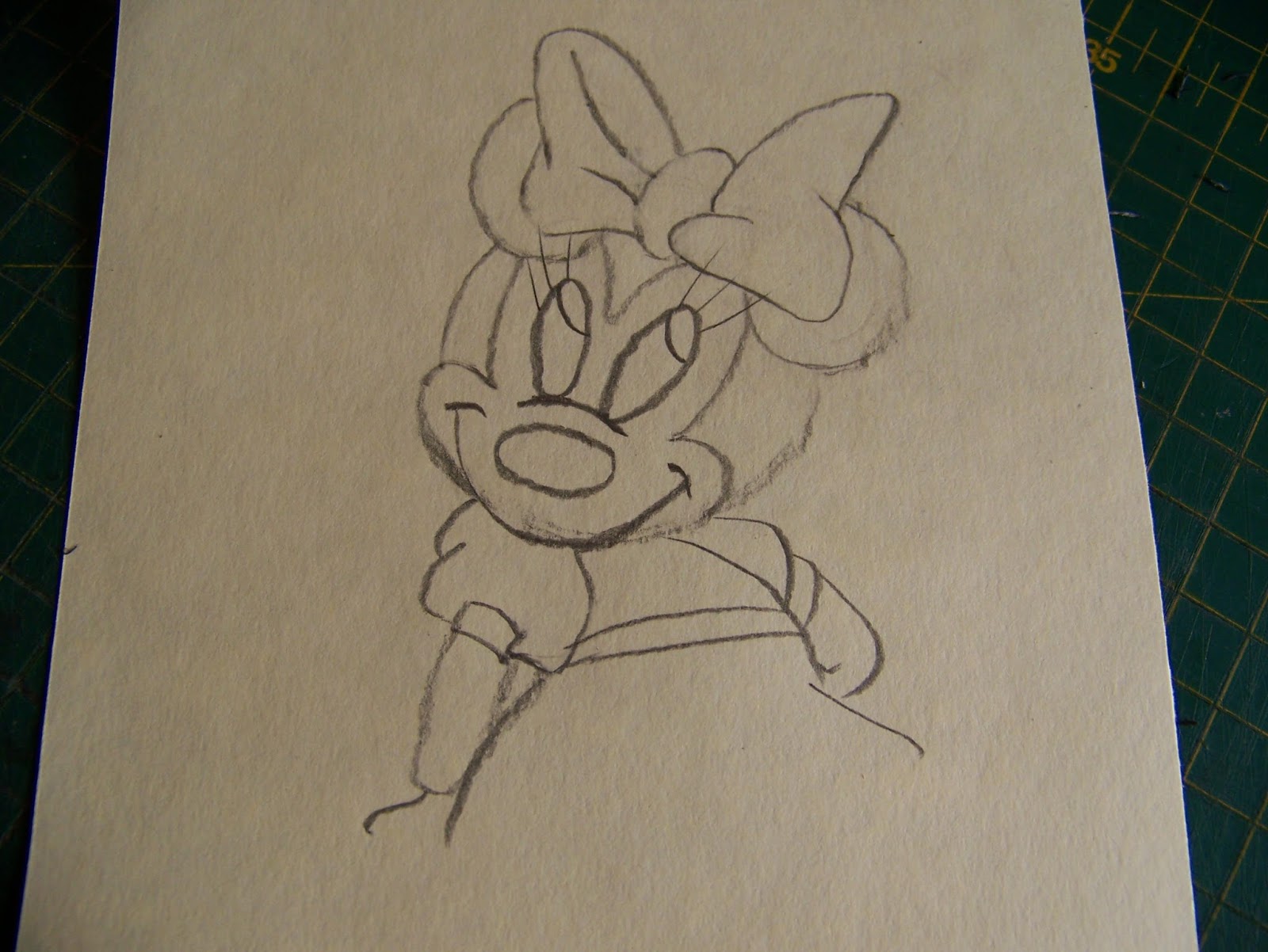 A Pretty Talent Blog: Drawing Minnie Mouse's Complete Body Step by Step ...