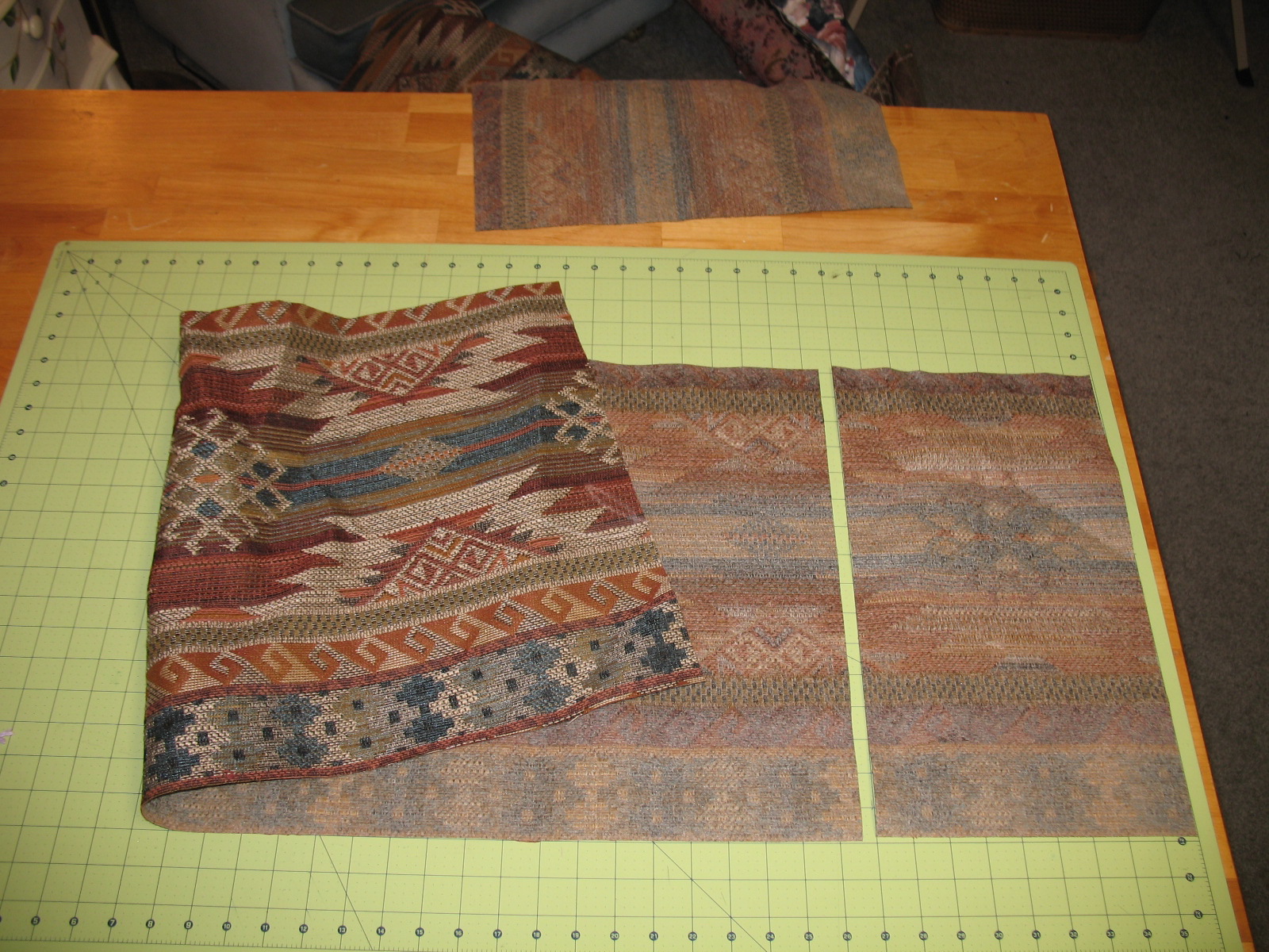 Welcome Home Farm: Elementary School Chair Pockets