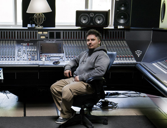 MOLEN - Chronicles from the Lab: Trip to the Real World Studios