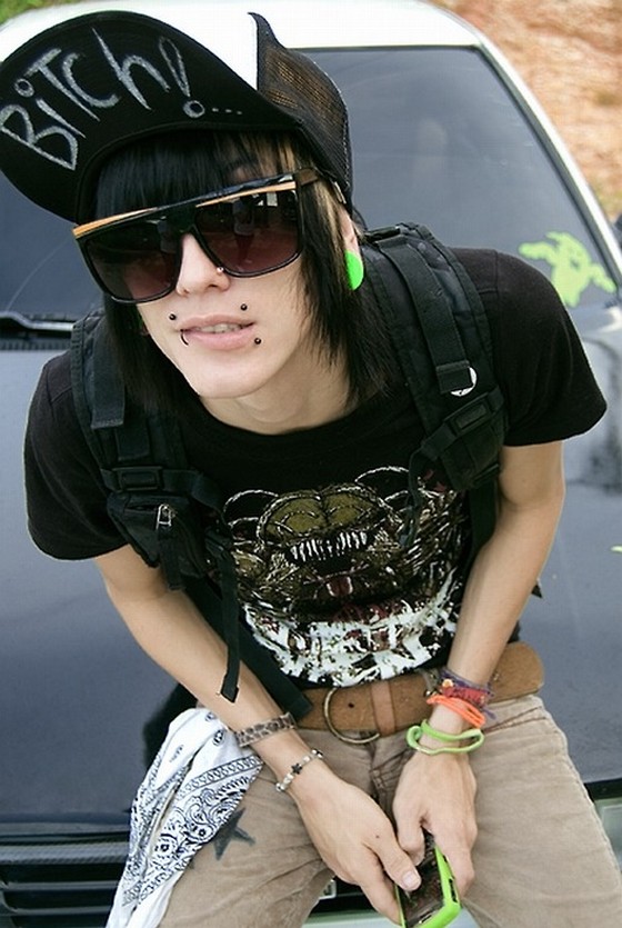 Emo, boy, hairstyle, glasses, bracelets, fashionable | Inspiring Pictures