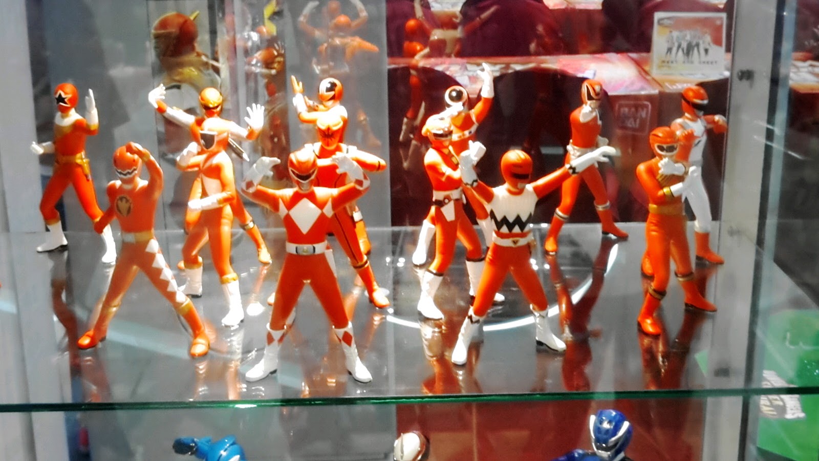 Life in the Philippines: Meet the Power rangers at Mall of Asia