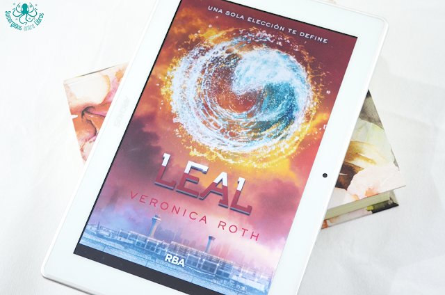 Sumergidos entre libros: Leal (Veronica Roth)
