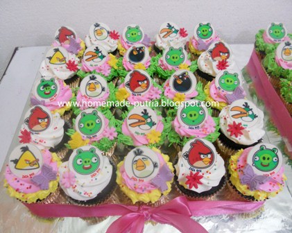 [Order] Angry Bird Mini Cupcake With Edible Photo & 2D Cartoon Cupcake ...